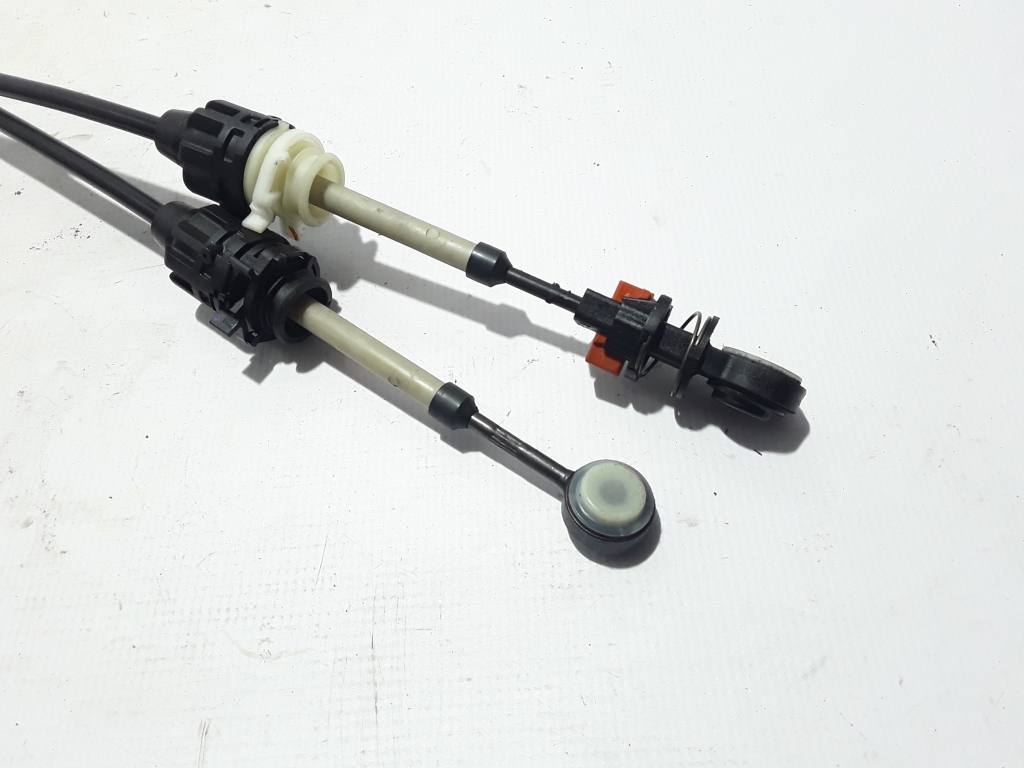 Used RENAULT Trafic Gear shift cable 349359296R
