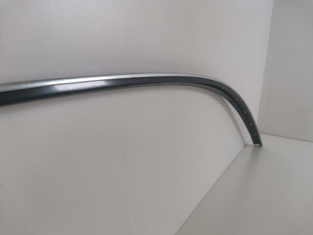 Used Mercedes Benz CLK-Class Roof strip A2096900239