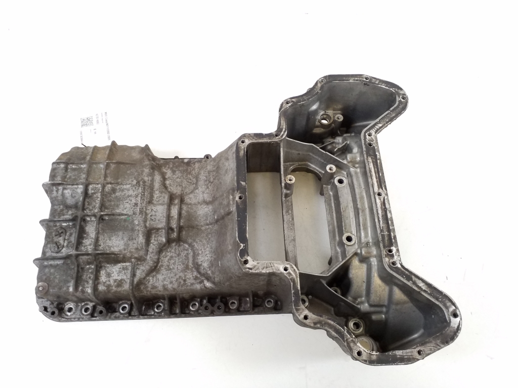 Used Mercedes Benz E-Class Engine bottom A2720140802