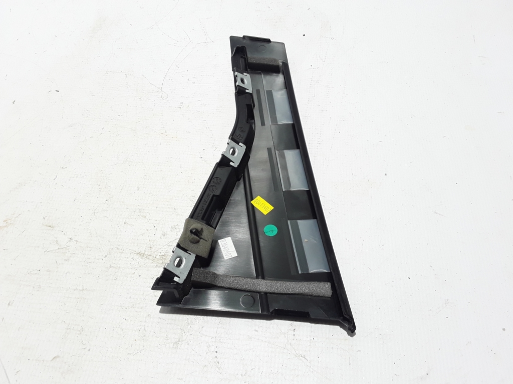 Used RENAULT Scenic Other detail of the rear side door 822342603R