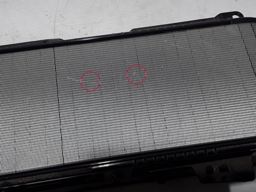 Naudotas VOLVO XC90 Puodelio laikiklis 31377368