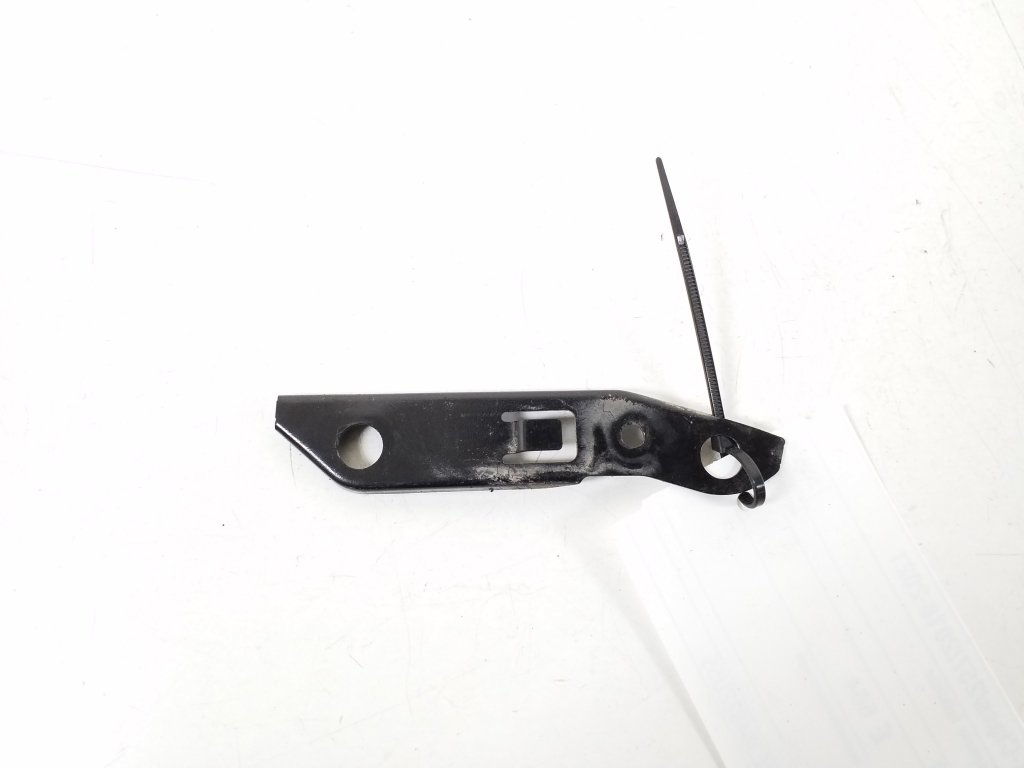 Used Mercedes Benz CLS-Class Front bumper bracket A2578850700