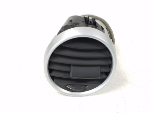 Used Mercedes Benz ML-Class Other detail of the trunk interior A2076930133