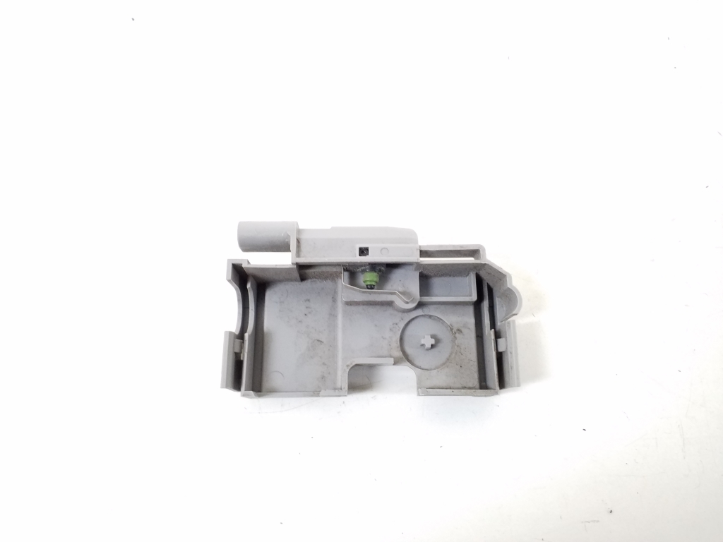 Naudotas Mercedes Benz CLS-Class Variklio gaubto užrakto kita detalė ...