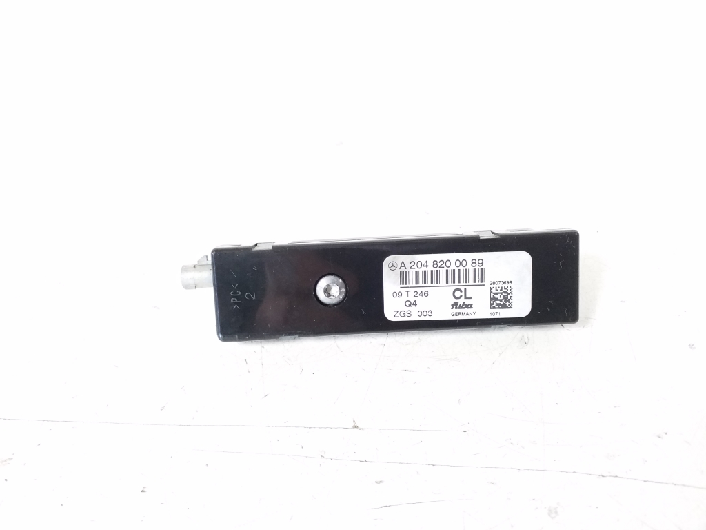 Used Mercedes Benz E-Class Antenna amplifier A2048200089