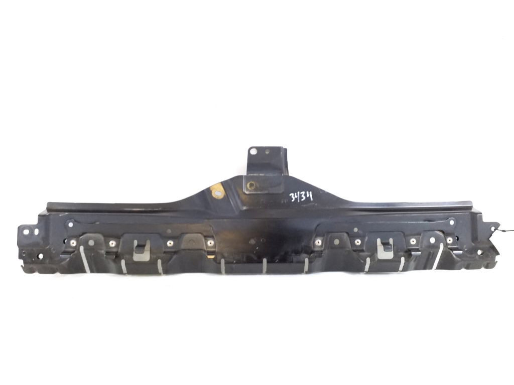 Used TOYOTA Land Cruiser The middle part of the front frame 52506-60100