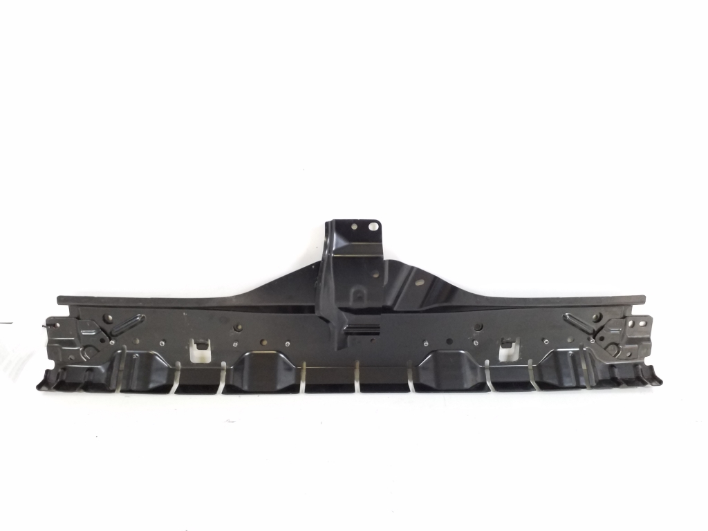 Used TOYOTA Land Cruiser The middle part of the front frame 52506-60100