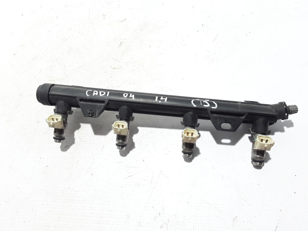 Used Volkswagen Caddy High pressure fuel route 036133320