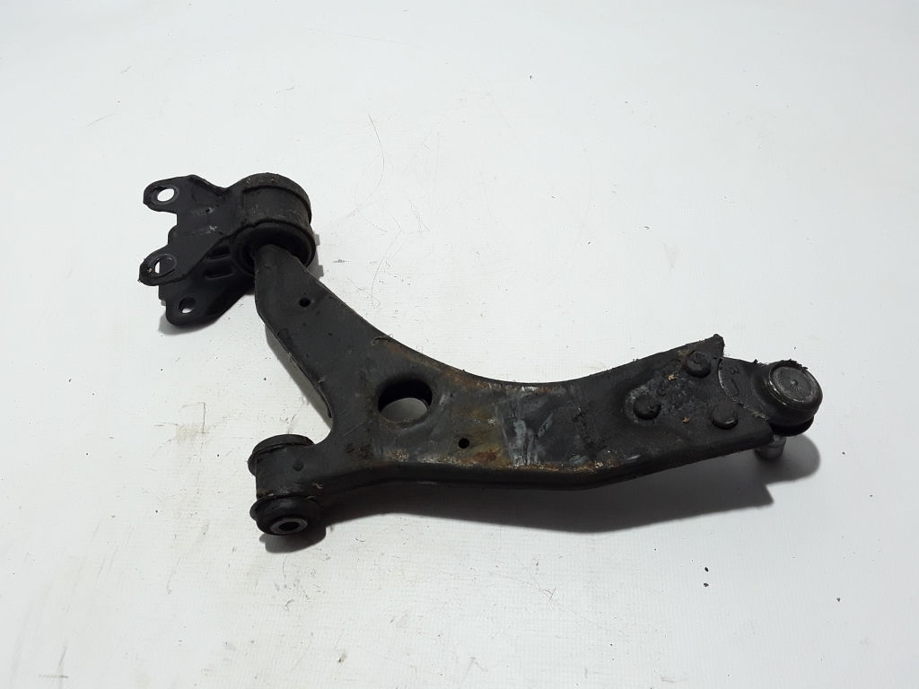Used VOLVO V40 Front lever 31340231