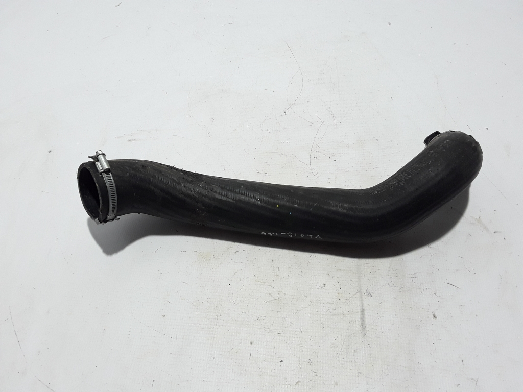 Used VOLVO V40 Intercooler hose 31679537