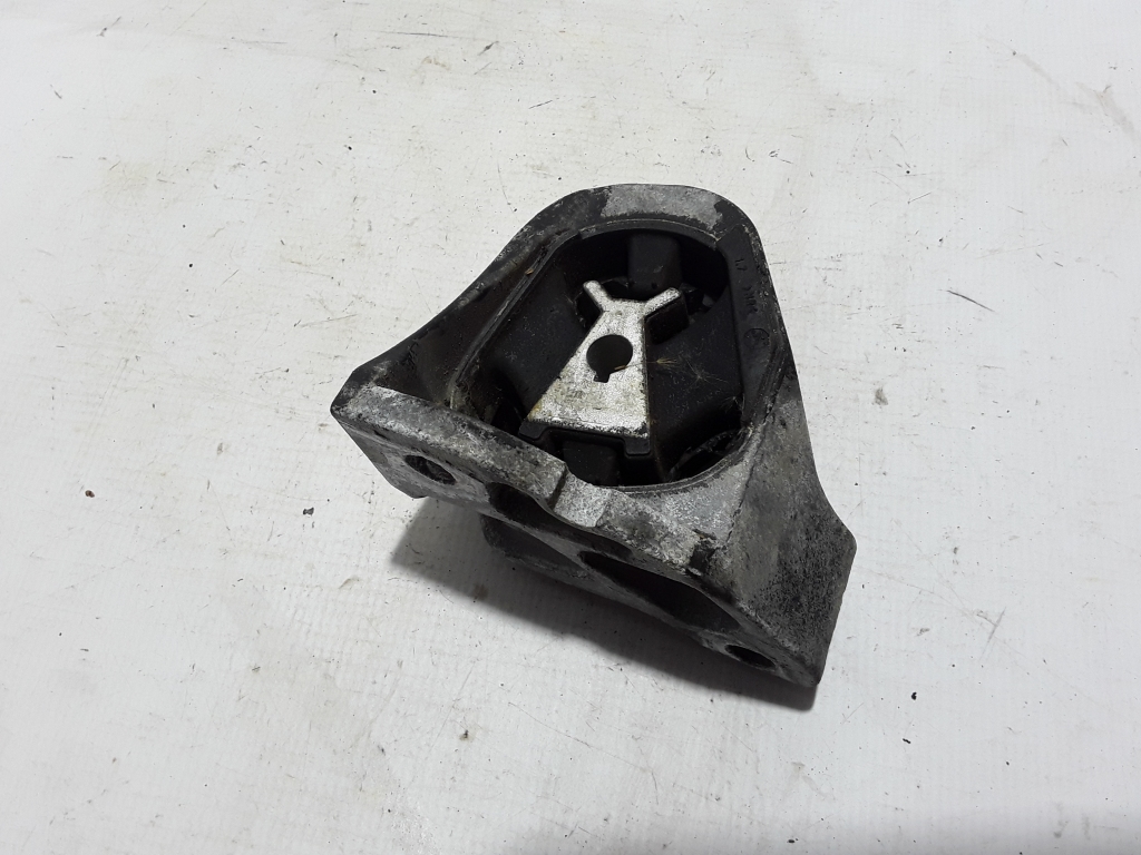 Naudotas VOLVO V40 Variklio pagalvė 31430432