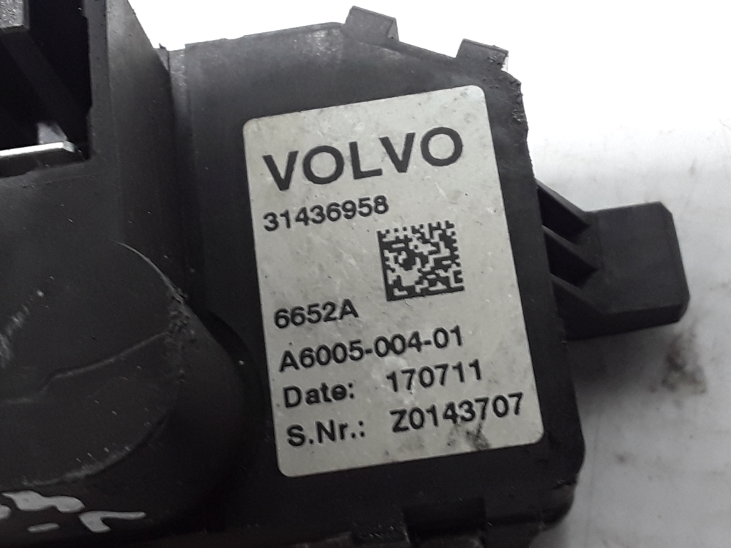 Used VOLVO V40 Relay 31436958