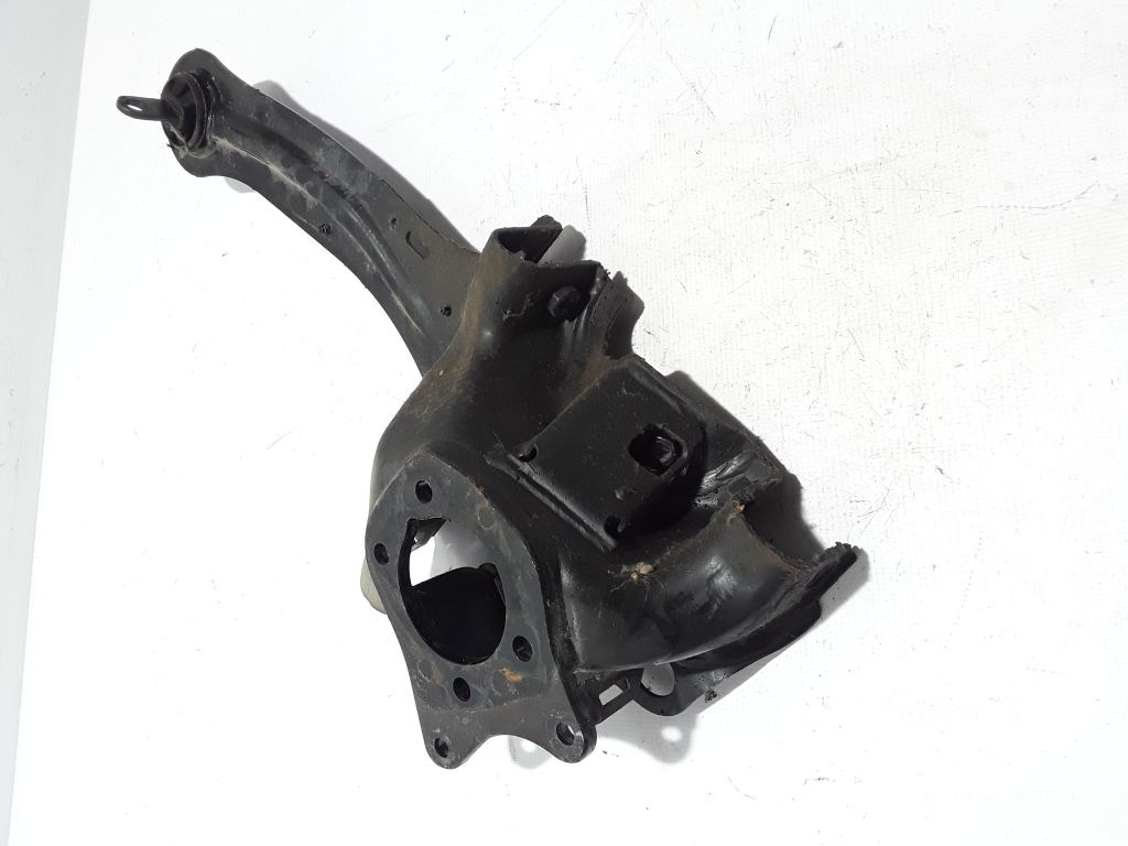 Used VOLVO V40 Rear hub stump without bearing 31360695