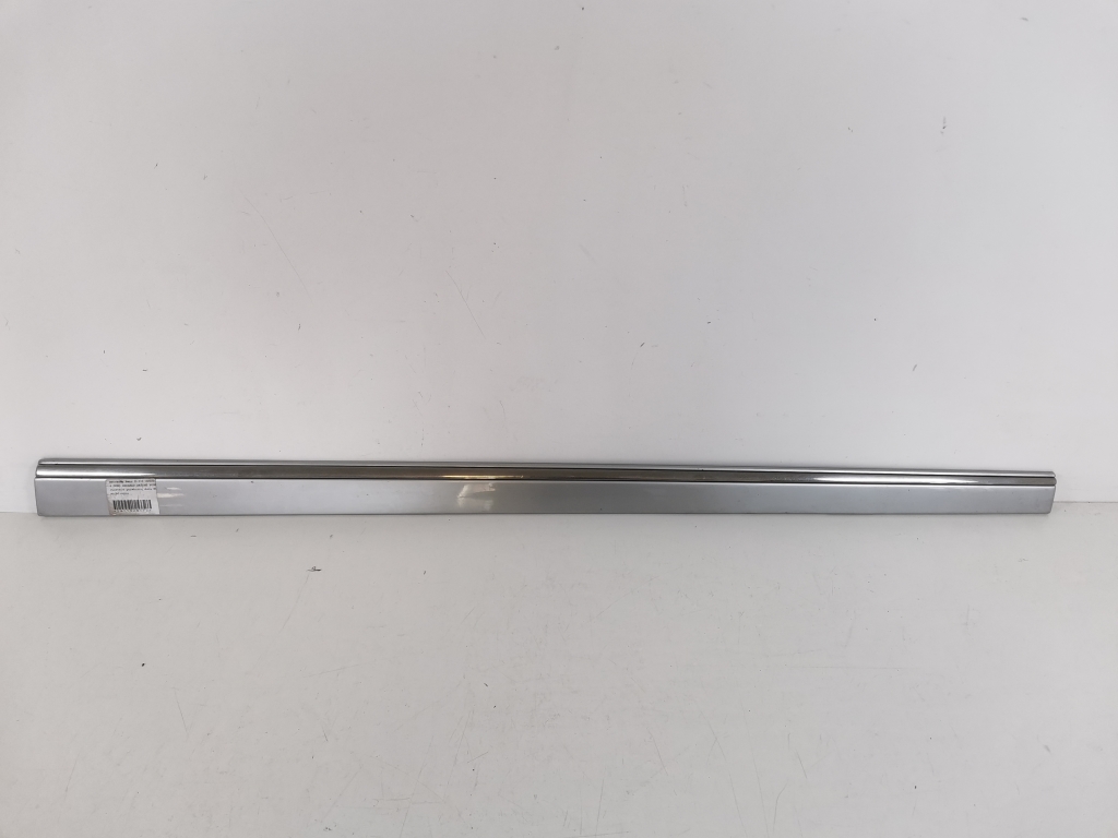 Used Mercedes Benz E-Class Front door strip A2116902062