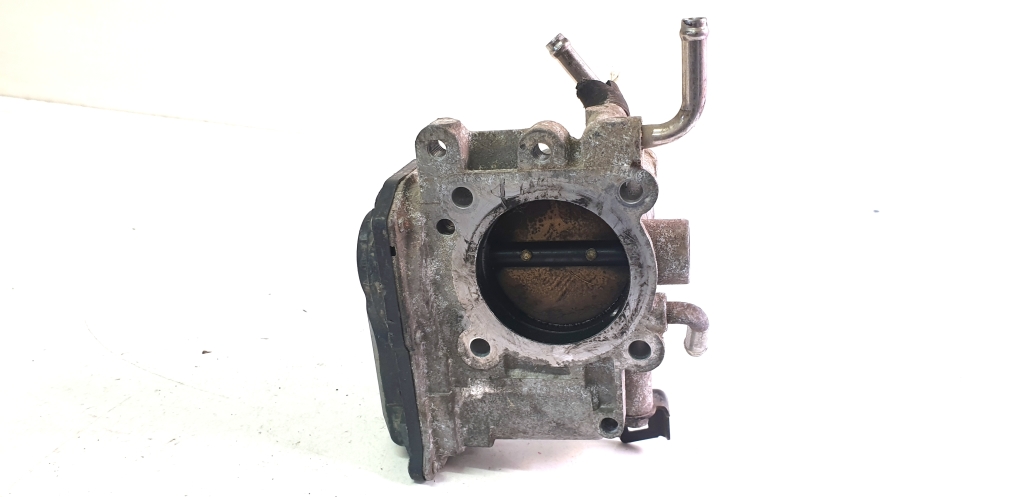 Used TOYOTA Avensis Accelerator valve 22030-28050