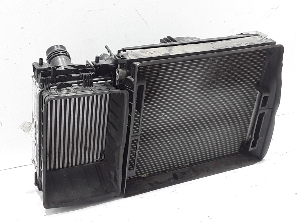 Used RENAULT Megane Radiator set and its details