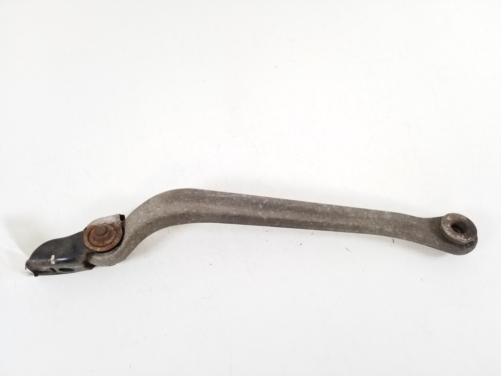 Used Mercedes Benz E-Class The rear axle pulled A2303500329