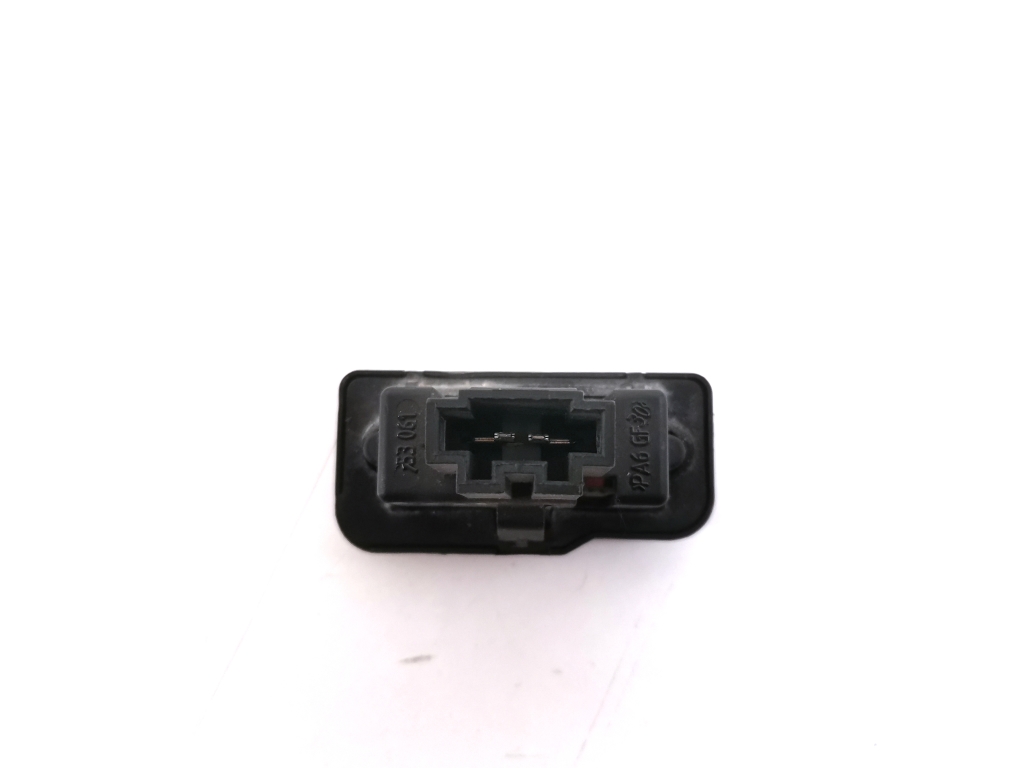 Used Mercedes Benz E-Class Number plate light bulbs A2038200256