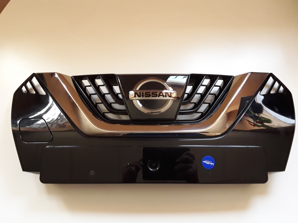 Used NISSAN Micra Front grille 623105FA0A