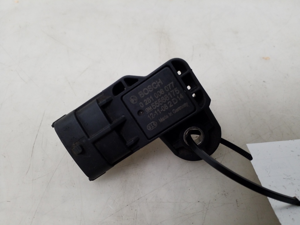 Used Opel Insignia Air pressure sensor 55568175