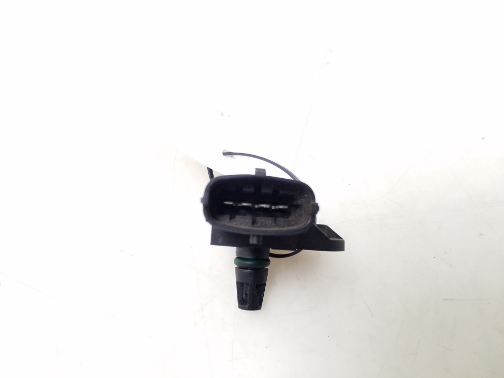 Used Opel Insignia Air pressure sensor 55568175