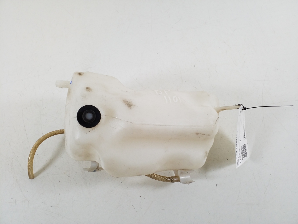 Used Mercedes Benz E-Class Tank next A2118602160