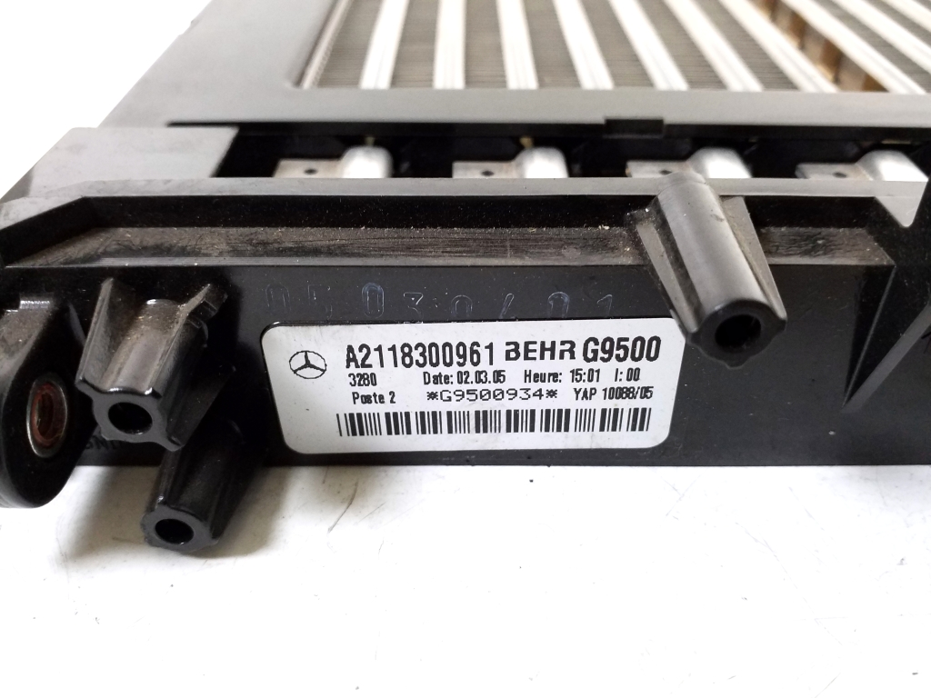 Used Mercedes Benz E-Class Interior shoulder heating element A2118300961
