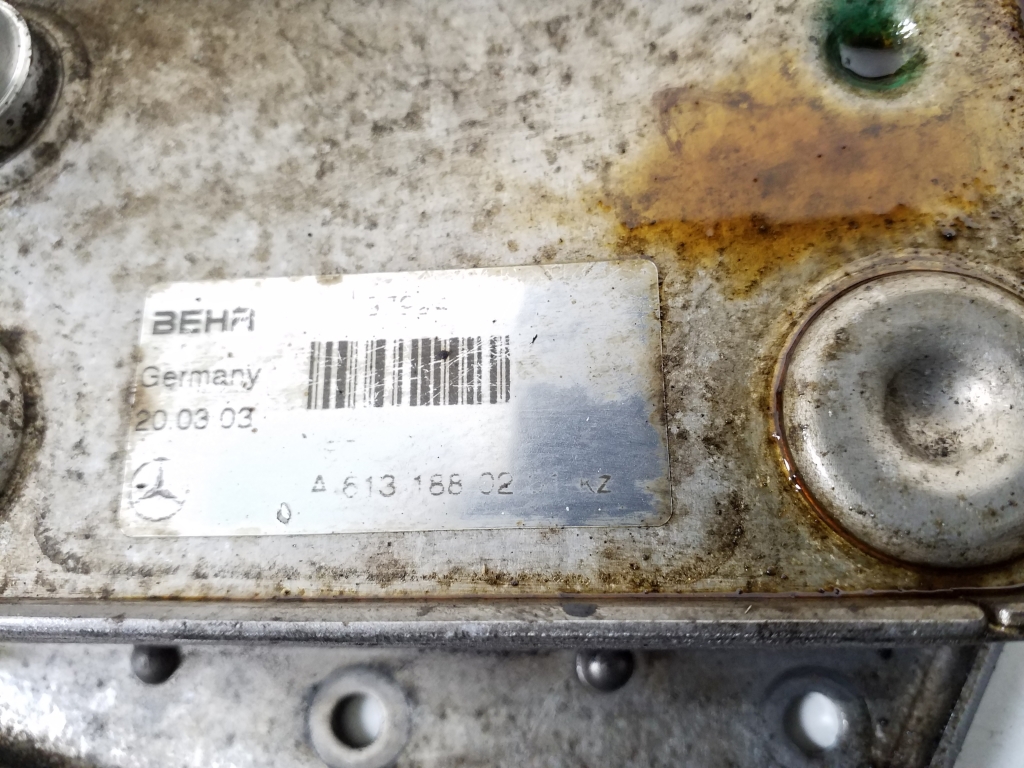 Used Mercedes Benz E-Class Oil cooler A6131880201
