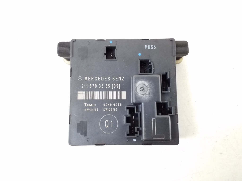Used Mercedes Benz E-Class Rear side door control unit A2118703385