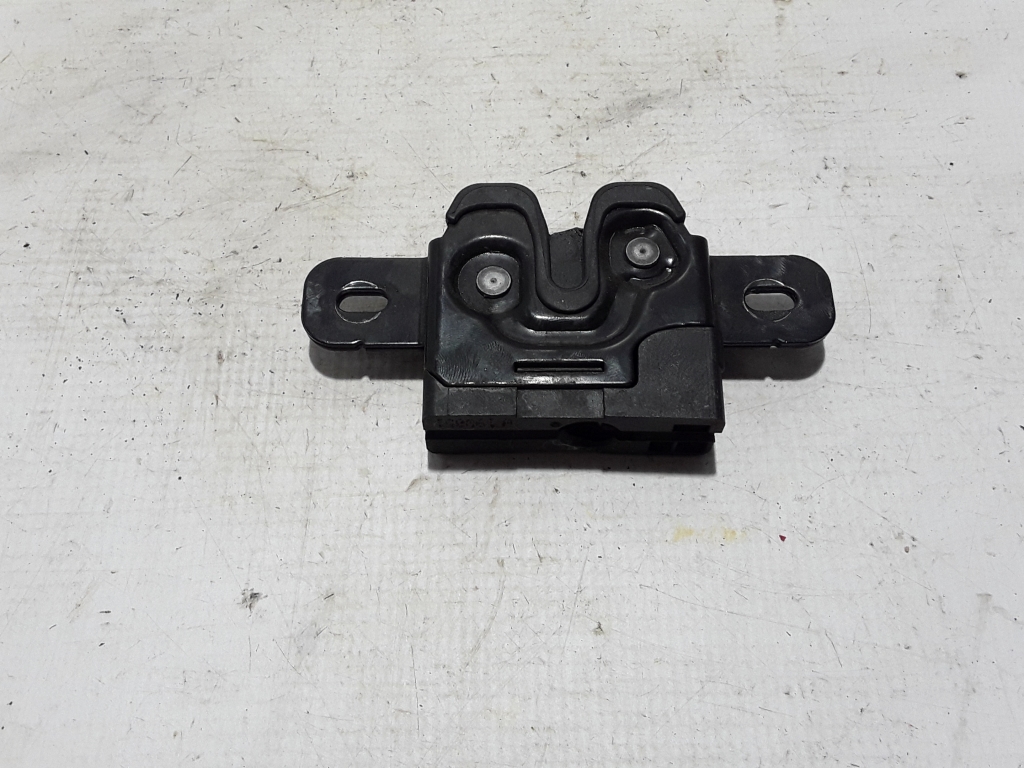 Used VOLVO V40 Engine cover lock 31425974