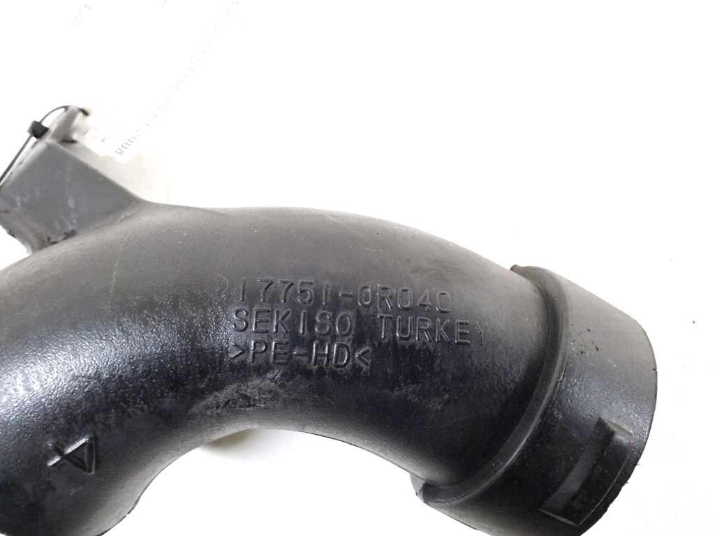 Used TOYOTA Avensis Pipe 17751-0R040