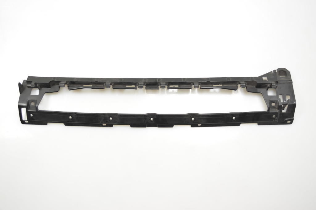 Naudotas Mercedes Benz S-Class Galinio bamperio laikiklis A2228850214