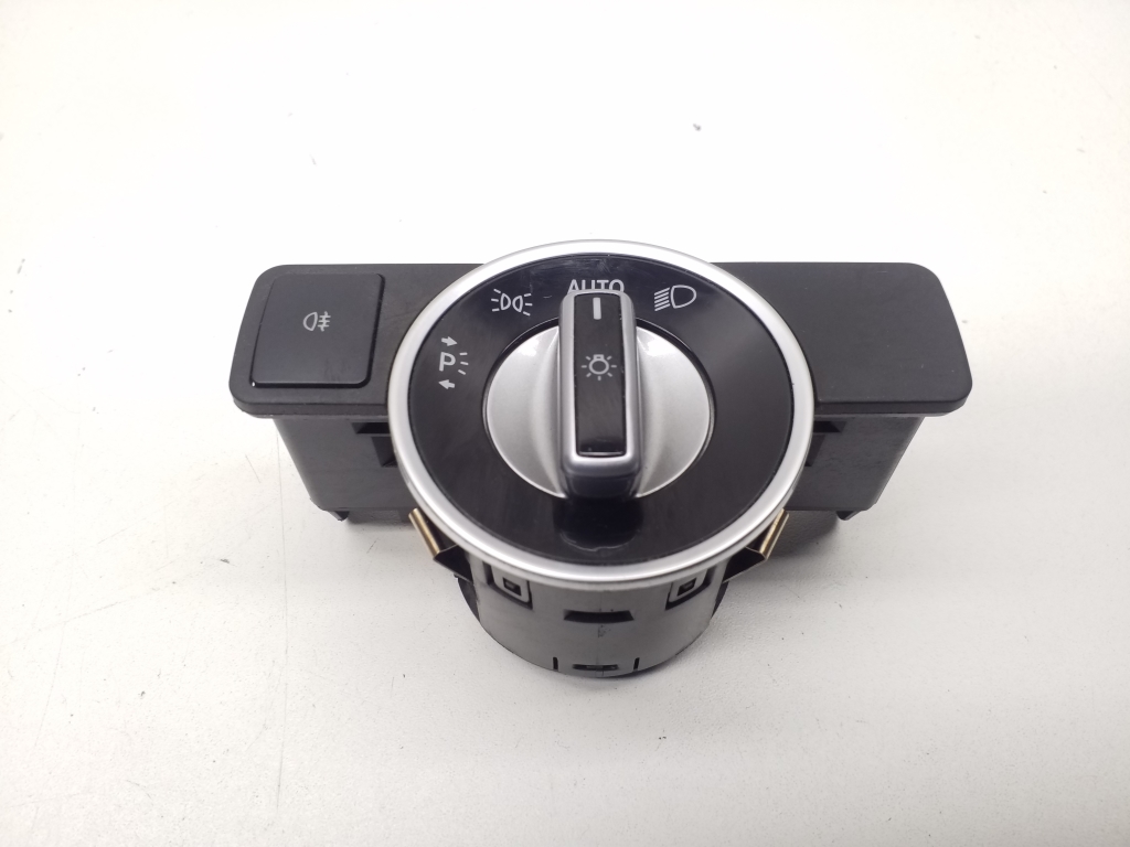 Used Mercedes Benz E-Class Light on switch A2129050551