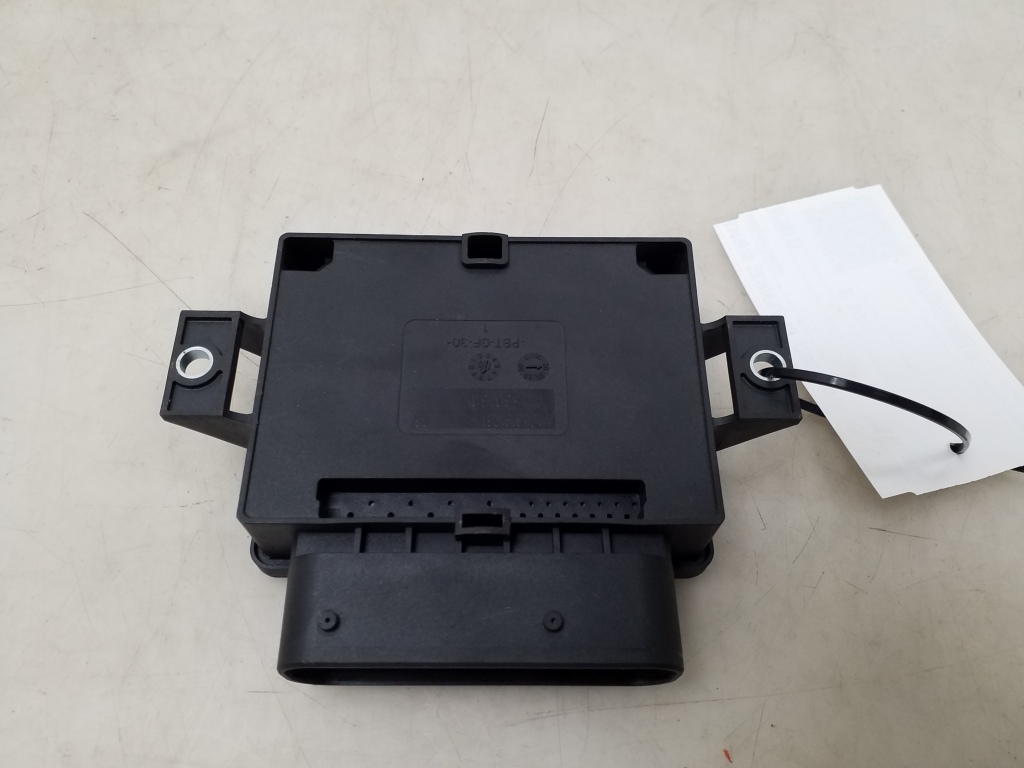 Used BMW 5 SERIES Electric handbrake control module 6798113