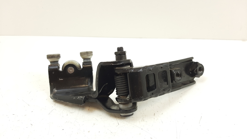 Used Volkswagen Transporter Sliding door track 7E0843336A