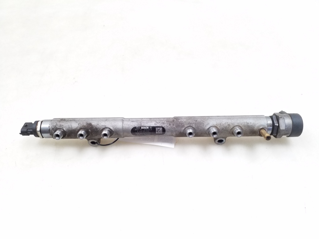 Used VOLVO V70 High pressure fuel route and its details