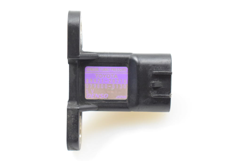 Naudotas TOYOTA Avensis Interkulerio radiatoriaus daviklis 8942120210