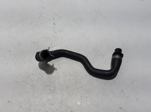 Naudotas VOLVO XC60 Aušinimo radiatoriaus žarna 32208860