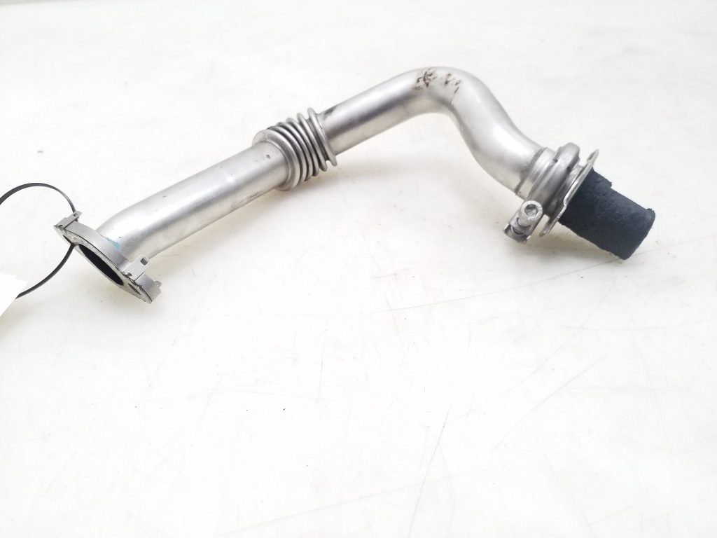 Used Volkswagen Golf EGR valve pipe 03L131521R