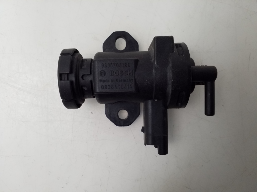 Used Peugeot 607 Solenoids 9635704380