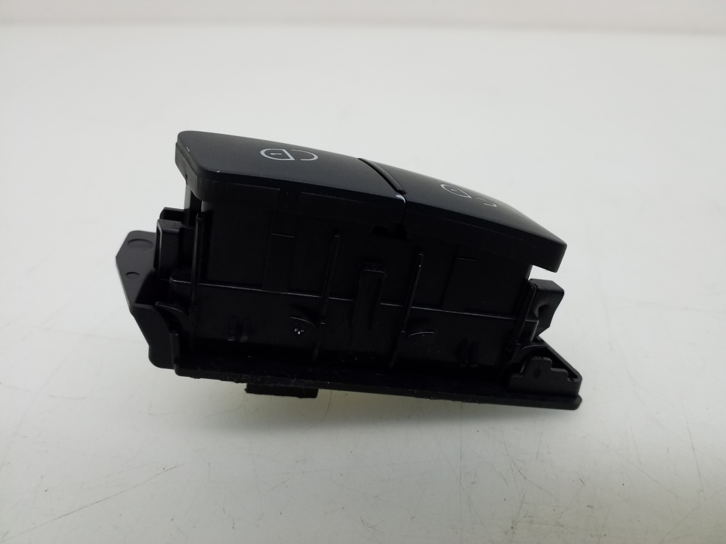 Used Mercedes Benz C-Class Door lock unlock switch A2047271288