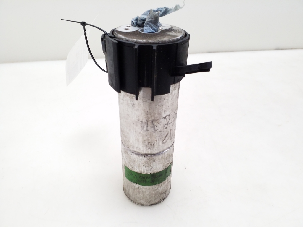 Used Mercedes Benz CL-Class Conditioner expansion tank A2208300083