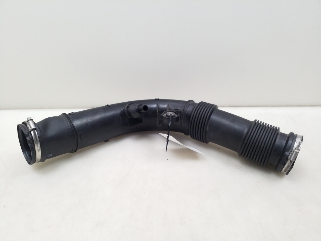Used VOLVO XC90 Air intake hose 31657341