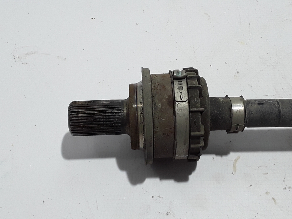 Used VOLVO XC90 Rear axle and its details 36010091