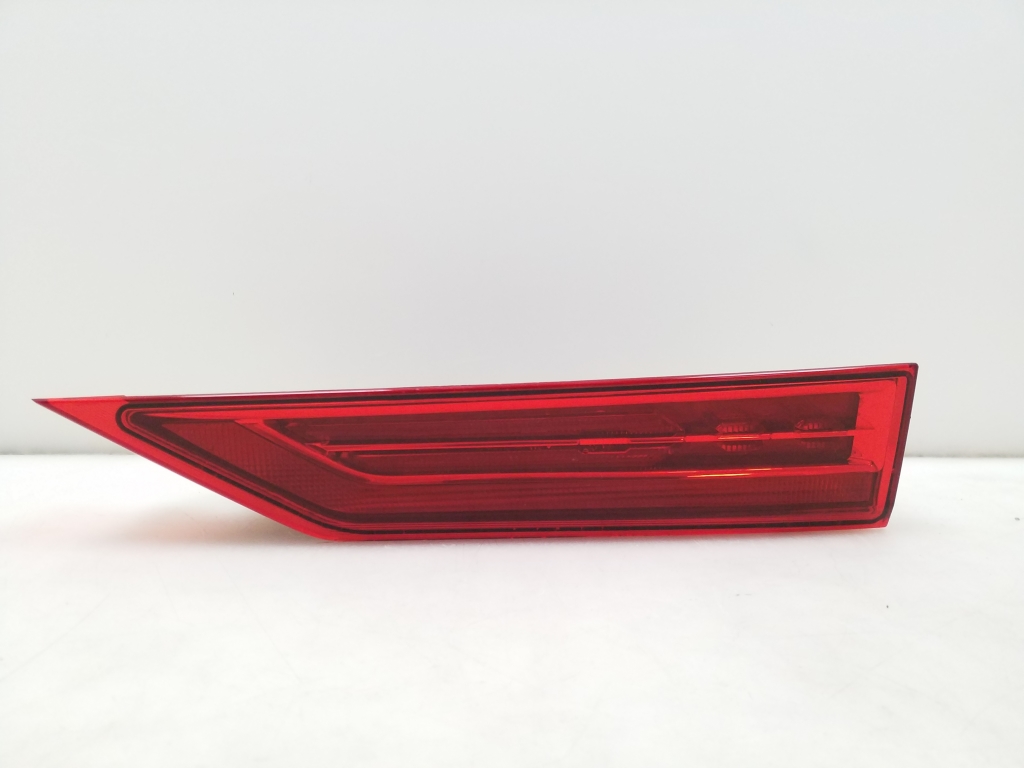 Used VOLVO XC60 Rear light on cover 31656674