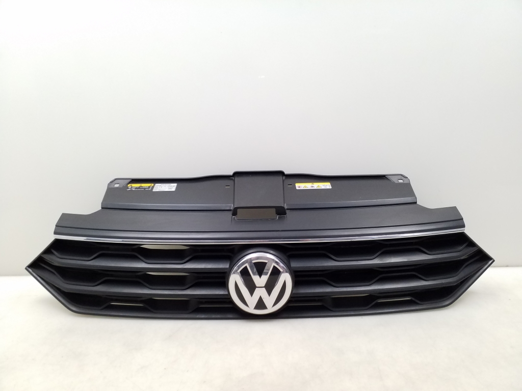 Naudotas Volkswagen T-Roc Priekinės grotelės 2GA853651R