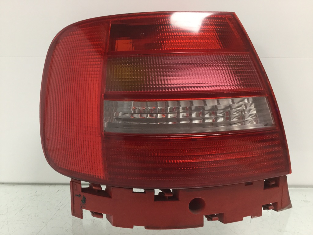 Used AUDI A4 Rear corner lamp 8D0945095F