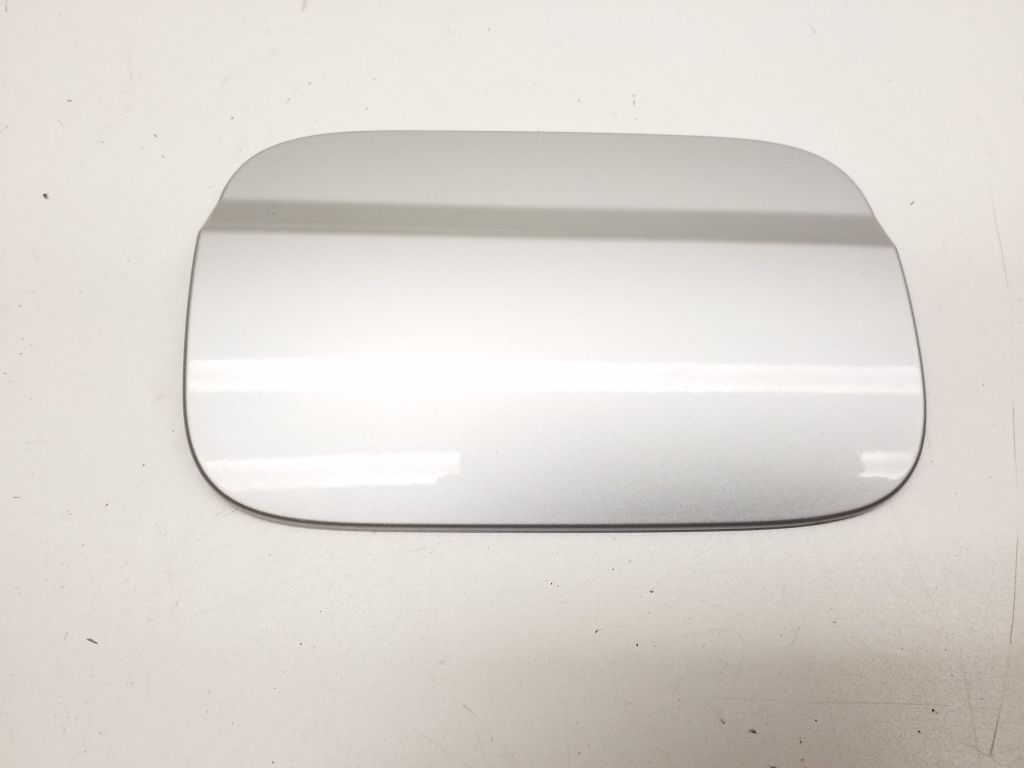 Used Mercedes Benz C-Class Fuel filler cap A2047540009