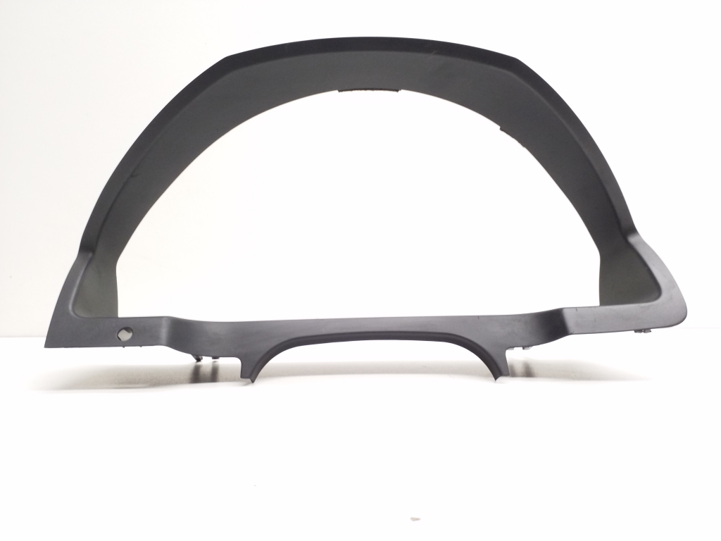 Used Mercedes Benz C-Class Dashboard trim A2046800023