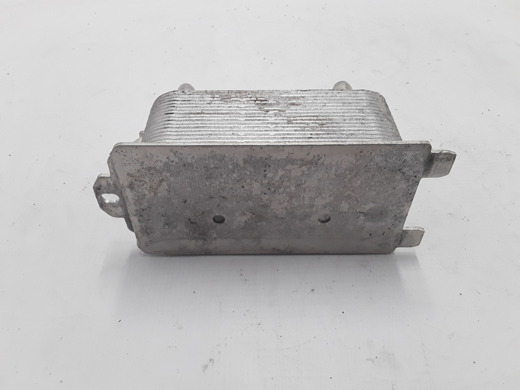 Used VOLVO XC70 Oil cooler 30792231